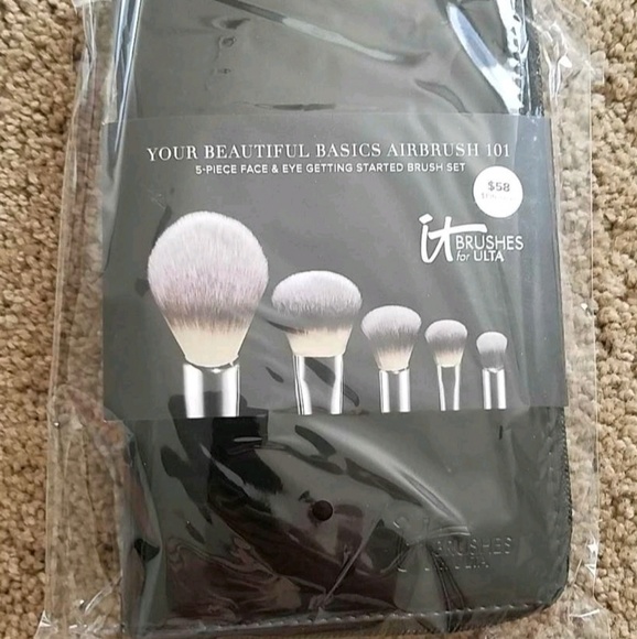 it cosmetics | Makeup | It Brush Set | Poshmark
